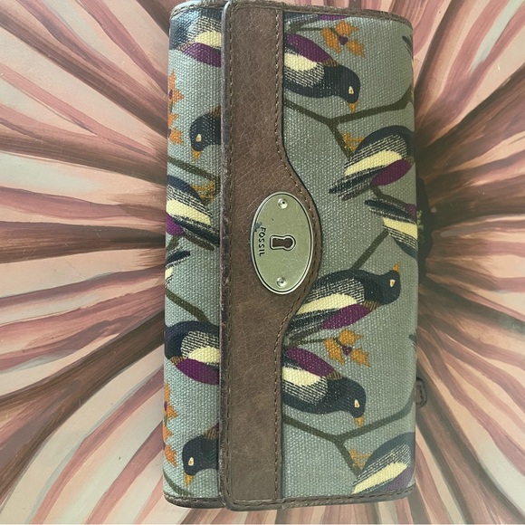 Fossil | Bags | Fossil Womens Gray And Brown Bird Pattern Wallet | Poshmark